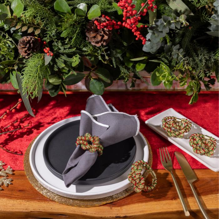 Xmas Table Jewels with Gold - Set of 4 Napkin Rings – ARTSTORY
